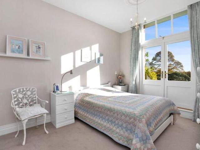 For Sale 2 Bedroom Shared Living/roommate Midhurst West Sussex DLS101351887