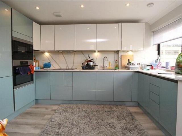For Sale 2 Bedroom Shared Living/roommate Milton Keynes Bedfordshire DS101676924