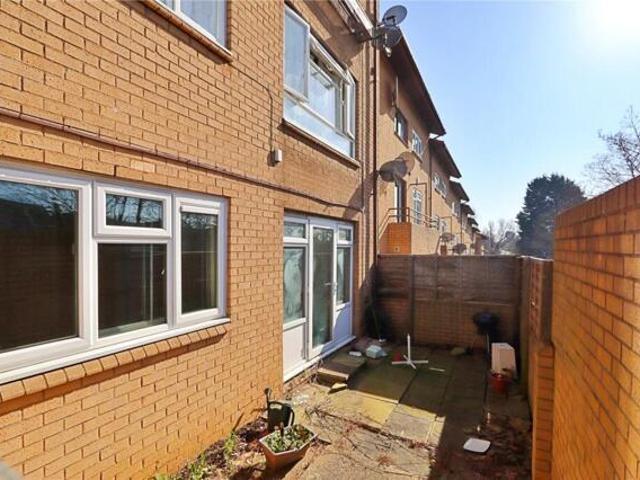 For Sale 2 Bedroom Shared Living/roommate Milton Keynes Milton Keynes DS100733792