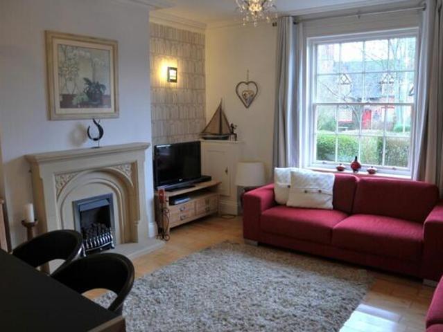 For Sale 2 Bedroom Shared Living/roommate Nantwich Cheshire DS101677407