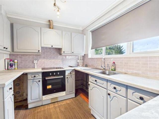 For Sale 2 Bedroom Shared Living/roommate Newbury West Berkshire DLS98930311