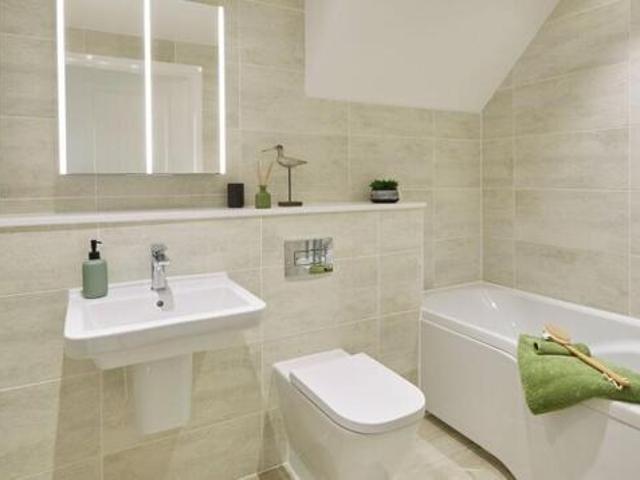 For Sale 2 Bedroom Shared Living/roommate Newcastle Under Lyme Staffordshire DLS99380984