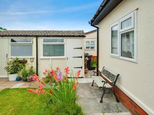 For Sale 2 Bedroom Shared Living/roommate Norley Cheshire DLS100096618
