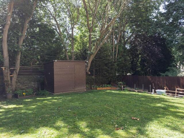For Sale 2 Bedroom Shared Living/roommate North Yorkshire Calderdale DS98687654