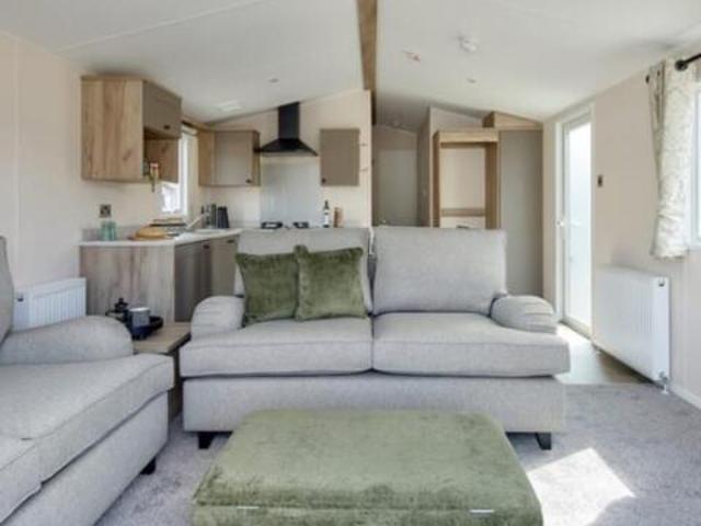 For Sale 2 Bedroom Shared Living/roommate North Yorkshire Leeds DLS100502854