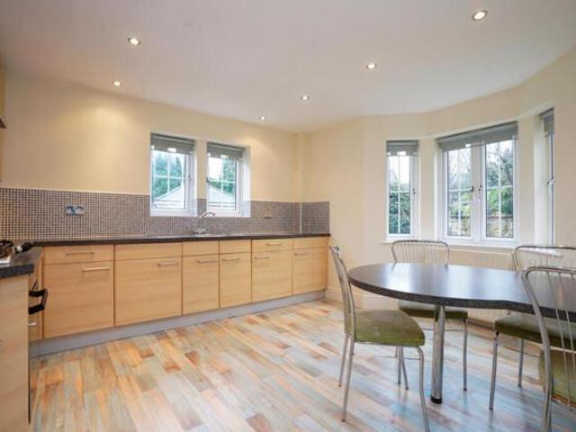 For Sale 2 Bedroom Shared Living/roommate North Yorkshire Leeds DS100263312