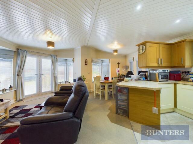 For Sale 2 Bedroom Shared Living/roommate North Yorkshire North Yorkshire DS98766128