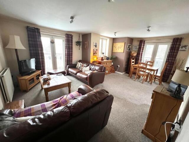 For Sale 2 Bedroom Shared Living/roommate Northampton Northamptonshire DS100456539