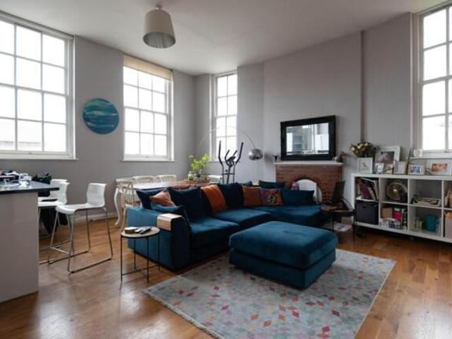 For Sale 2 Bedroom Shared Living/roommate Northampton Northamptonshire DS100648704