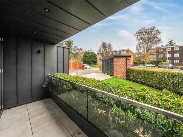 For Sale 2 Bedroom Shared Living/roommate Northwood Isle Of Wight DLS100398532