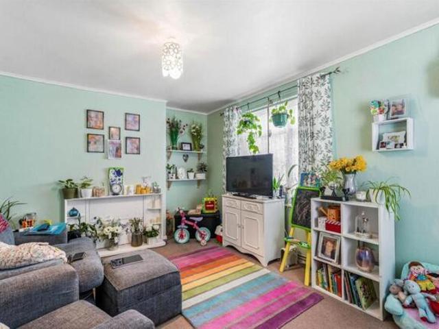 For Sale 2 Bedroom Shared Living/roommate Norwich Norfolk DS98800822
