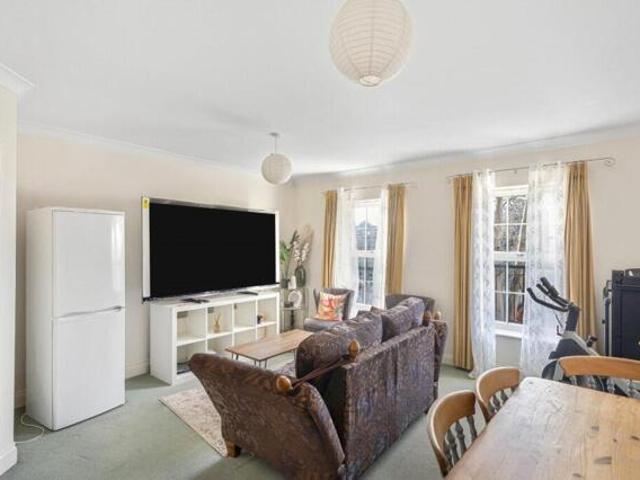 For Sale 2 Bedroom Shared Living/roommate Oxford Oxfordshire DLS98903626