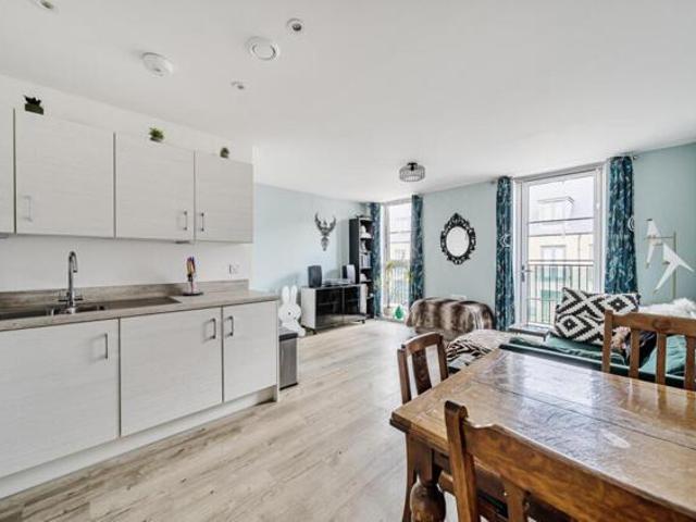 For Sale 2 Bedroom Shared Living/roommate Oxford Oxfordshire DLS100191694