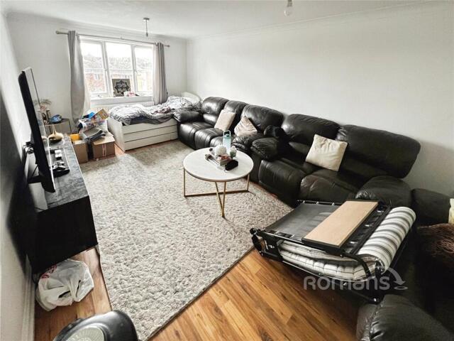 For Sale 2 Bedroom Shared Living/roommate Aldershot Hampshire DLS101797004