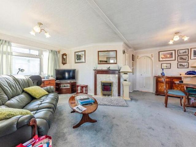 For Sale 2 Bedroom Shared Living/roommate Allington Allington DLS99277934