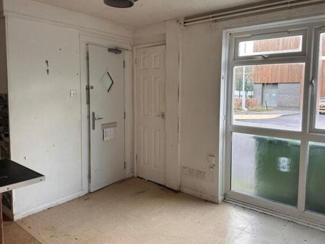 For Sale 2 Bedroom Shared Living/roommate Alton Hampshire DLS101701700