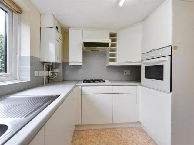 For Sale 2 Bedroom Shared Living/roommate Andover Hampshire DS99290634