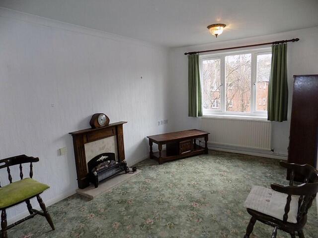 For Sale 2 Bedroom Shared Living/roommate Ashbourne Derbyshire DLS101678155
