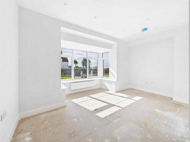 For Sale 2 Bedroom Shared Living/roommate Bude Cornwall DLS101316242