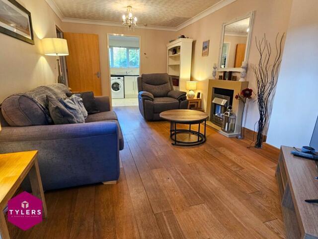 For Sale 2 Bedroom Shared Living/roommate Burwell Cambridgeshire DS101797002