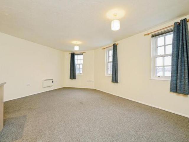 For Sale 2 Bedroom Shared Living/roommate Banbury Oxfordshire DLS99986679