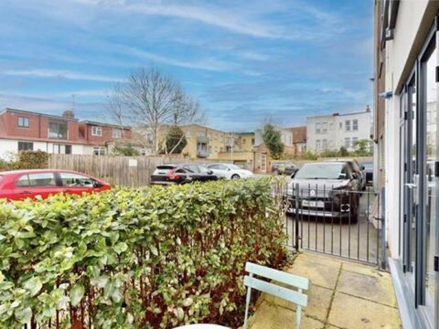 For Sale 2 Bedroom Shared Living/roommate Barnet Greater London DLS100024213