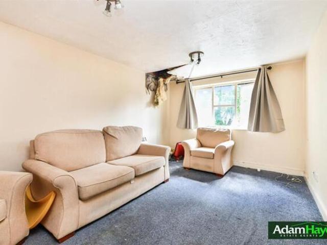For Sale 2 Bedroom Shared Living/roommate Barnet Greater London DLS101231598