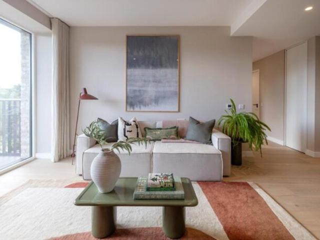 For Sale 2 Bedroom Shared Living/roommate Barnet Greater London DS100342920