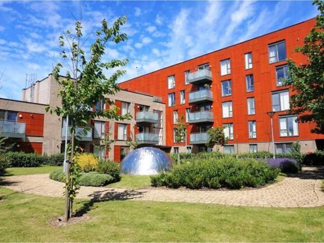 For Sale 2 Bedroom Shared Living/roommate Barnet Greater London DS101278353