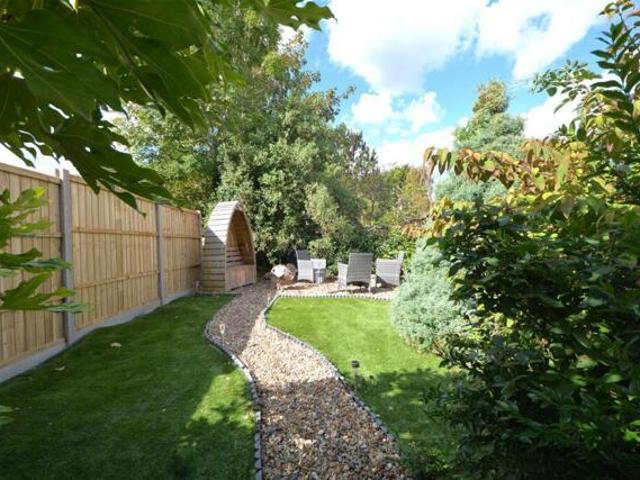 For Sale 2 Bedroom Shared Living/roommate Barnet Greater London DS101379290