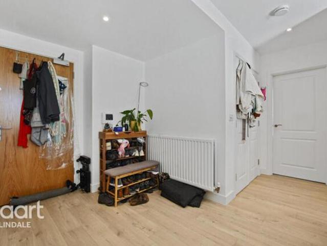 For Sale 2 Bedroom Shared Living/roommate Barnet Greater London DS101931351