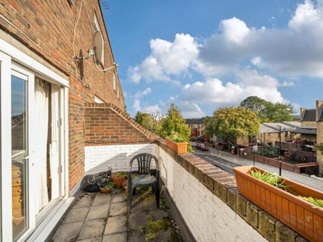 For Sale 2 Bedroom Shared Living/roommate Barnet Greater London DS99523569
