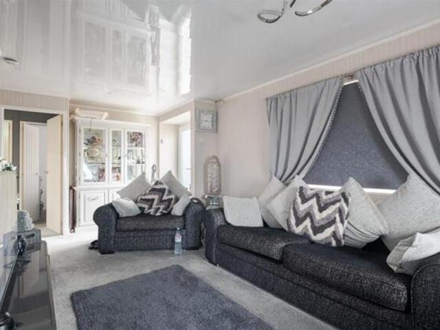 For Sale 2 Bedroom Shared Living/roommate Barrow In Furness Cumbria DLS101931823
