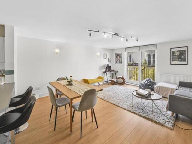 For Sale 2 Bedroom Shared Living/roommate Bayswater Greater London DS100786724