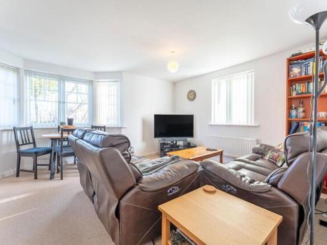 For Sale 2 Bedroom Shared Living/roommate Bedford Bedford Borough DLS98648937