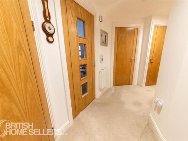 For Sale 2 Bedroom Shared Living/roommate Bedford Bedford Borough DS101316415