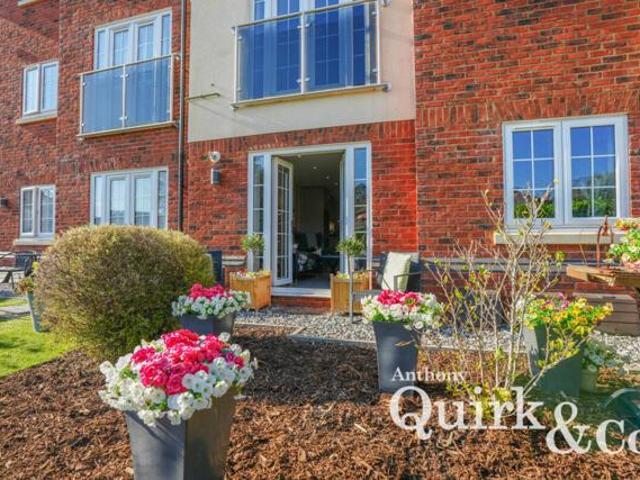 For Sale 2 Bedroom Shared Living/roommate Benfleet Essex DS100854840