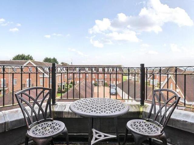 For Sale 2 Bedroom Shared Living/roommate Berkhamsted Hertfordshire DLS100541063