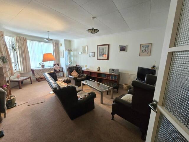 For Sale 2 Bedroom Shared Living/roommate Bexhill East Sussex DLS100426529