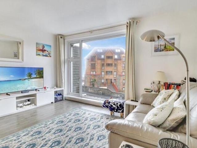 For Sale 2 Bedroom Shared Living/roommate Bideford Devon DS101316366