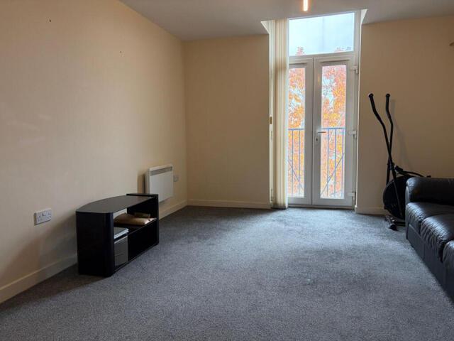 For Sale 2 Bedroom Shared Living/roommate Birmingham West Midlands DLS100855254