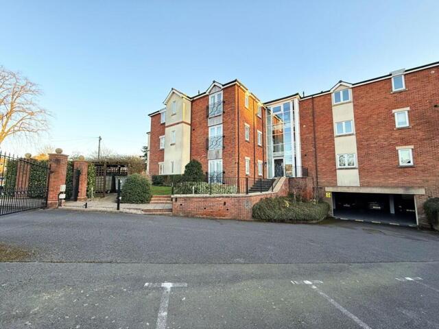 For Sale 2 Bedroom Shared Living/roommate Birmingham West Midlands DS100456495