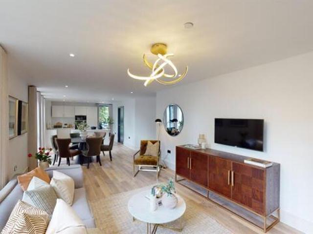 For Sale 2 Bedroom Shared Living/roommate Birmingham West Midlands DS99344829