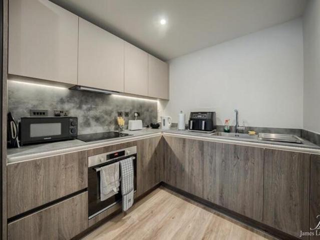 For Sale 2 Bedroom Shared Living/roommate Birmingham West Midlands DS99773594