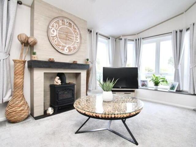 For Sale 2 Bedroom Shared Living/roommate Birchington Kent DLS100578887