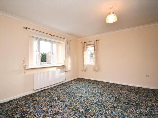 For Sale 2 Bedroom Shared Living/roommate Birkenhead Merseyside DLS101025320