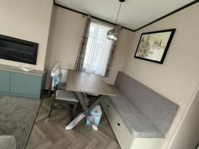 For Sale 2 Bedroom Shared Living/roommate Blackpool Blackpool DS101351831