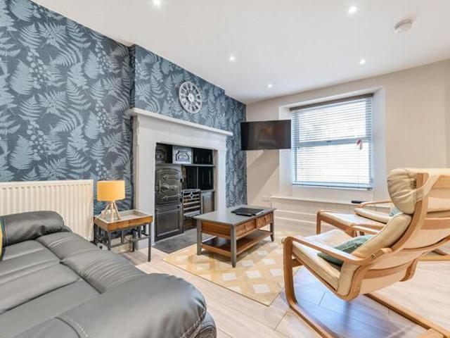For Sale 2 Bedroom Shared Living/roommate Bowness On Windermere Cumbria DS101352069