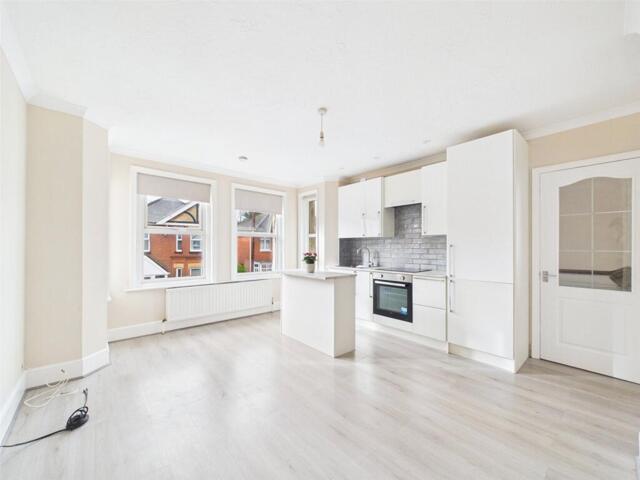 For Sale 2 Bedroom Shared Living/roommate Bournemouth Bournemouth DLS100398674