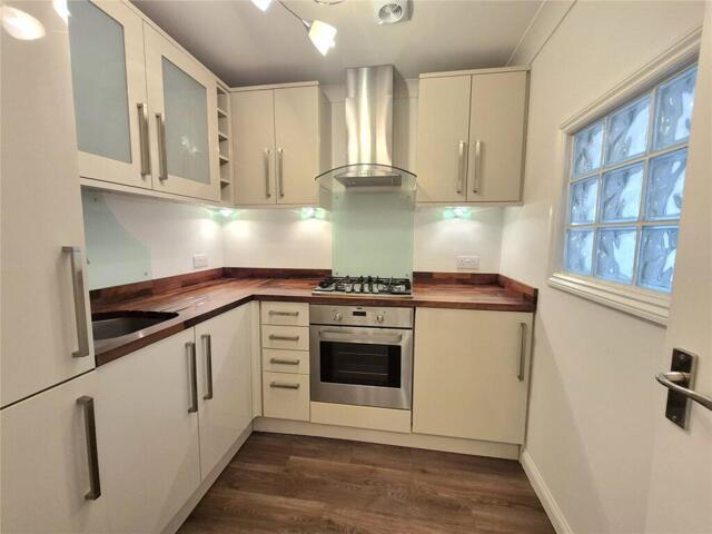For Sale 2 Bedroom Shared Living/roommate Bournemouth Bournemouth DLS100685238